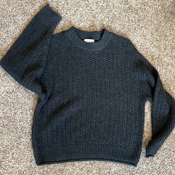 Universal Thread | Sweaters | Universal Thread Grey Sweater | Poshmark